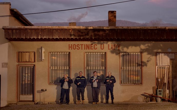 USCFF - ALTIN TERAZİ YARIŞMASI UZUN METRAJ FİLMLERİ - Fikrisinema